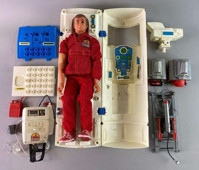 Kenner The Bionic Man Action Figure and Playset - Matthew Bullock ...