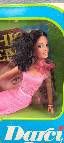 Darci cover girl fashion doll - Matthew Bullock Auctioneers