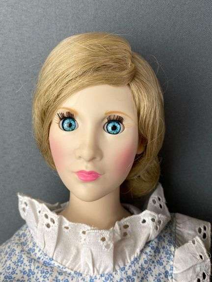 Group of Suzanne Gibson Kalico Kids Dolls - Matthew Bullock Auctioneers