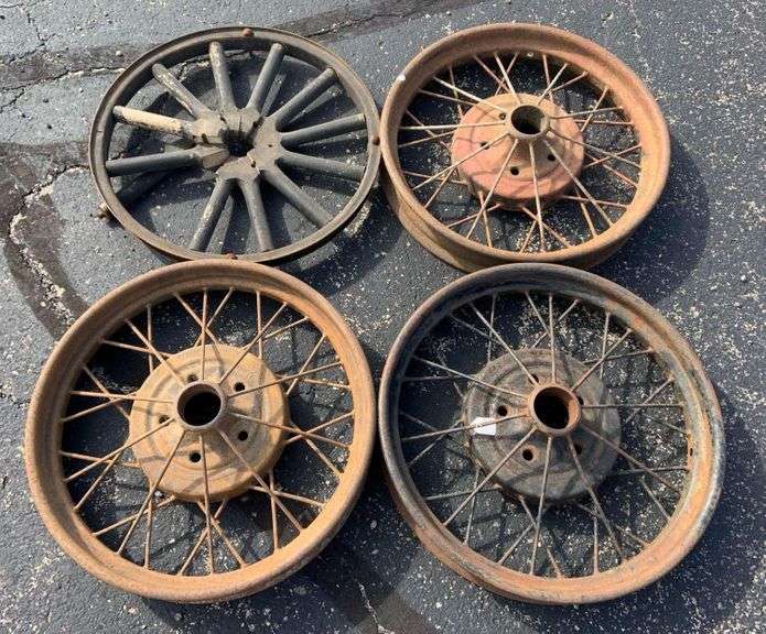 Group of 4 Ford Model A Tire Rims - Matthew Bullock Auctioneers