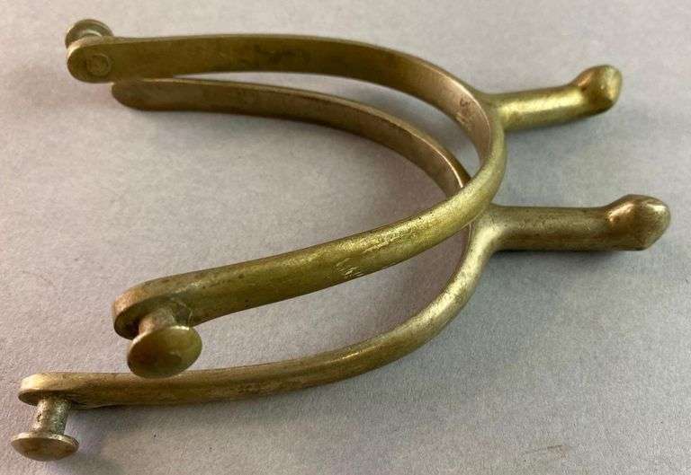 Group of 2 WW1 Cavalry Spurs - Matthew Bullock Auctioneers