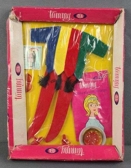 Tammy clothes in original packaging - Matthew Bullock Auctioneers