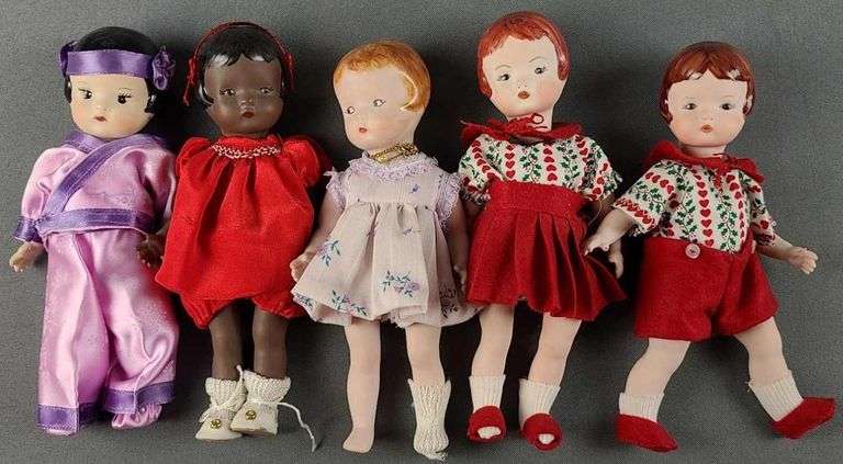 Group of porcelain Patsy-like dolls - Matthew Bullock Auctioneers