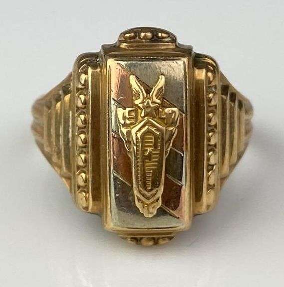 10K Gold Class Ring - Matthew Bullock Auctioneers