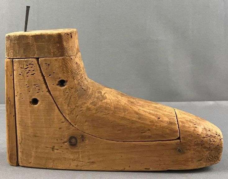 Primitive Wood Boot Last - Matthew Bullock Auctioneers