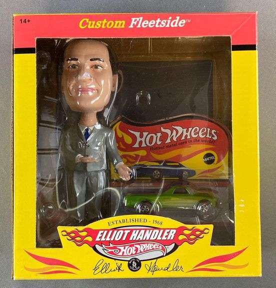 Hot Wheels 30th Anniversary Elliot Handler Set - Matthew Bullock ...