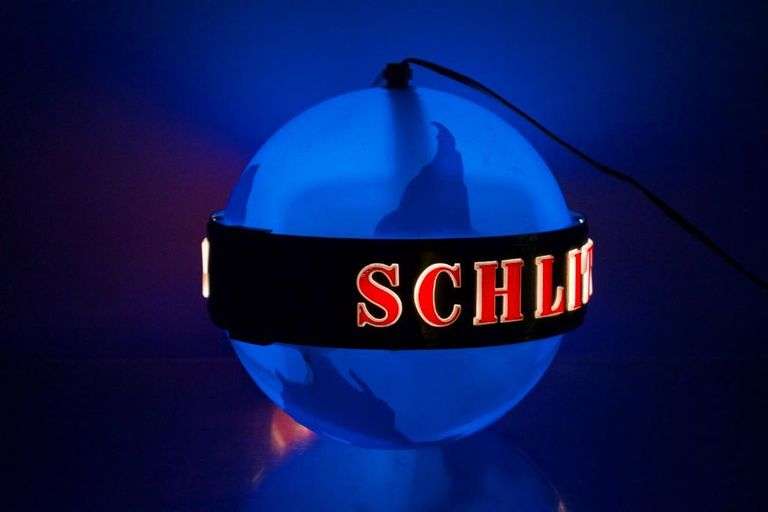 Vintage Schlitz Light Up Advertising Rotating Motion Globe Beer Sign ...