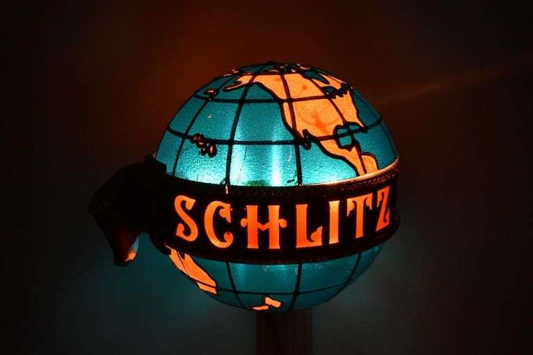 Vintage Schlitz Globe Light Up Advertising Rotating Motion Beer Sign ...