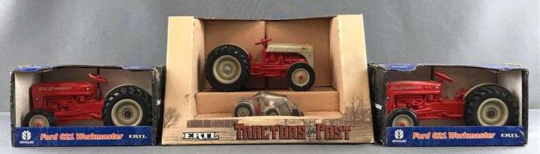 Group of 3 Ertl Ford die-cast tractors - Matthew Bullock Auctioneers