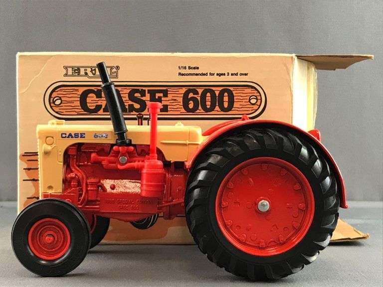 Ertl Case 600 die-cast tractor - Matthew Bullock Auctioneers