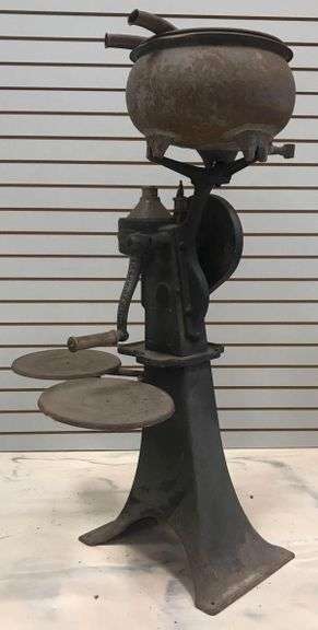 Vintage Cream Separator - Matthew Bullock Auctioneers