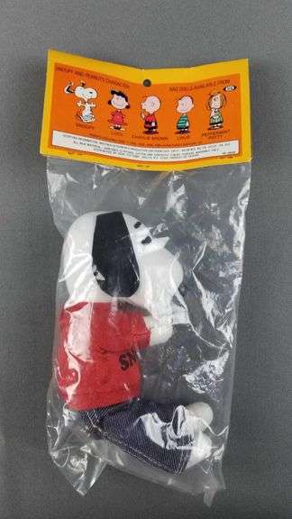 Ideal Snoopy Rag doll in original packaging - Matthew Bullock Auctioneers