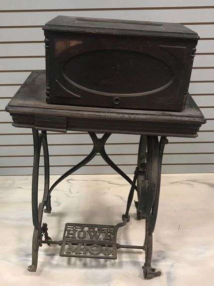Howe Manufacturing Co Antique Sewing Machine - Matthew Bullock Auctioneers