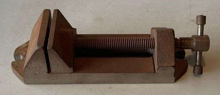 Table mounted vice - Matthew Bullock Auctioneers