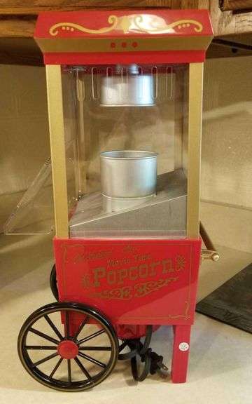 Nostalgia counter top popcorn maker - Matthew Bullock Auctioneers