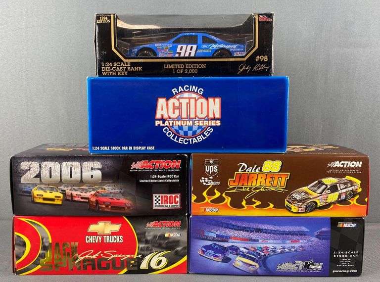 Group of 6 assorted die-cast racing vehicles - Matthew Bullock Auctioneers