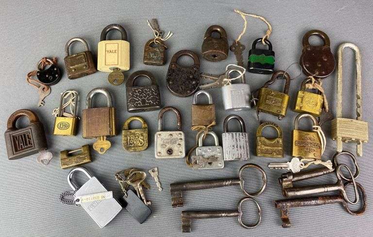 Group of Locks and Keys - Matthew Bullock Auctioneers