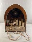 Atwater Kent Model 84 6 Tube Cathedral Radio - Matthew Bullock Auctioneers
