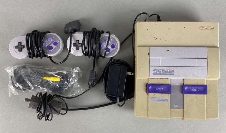 Nintendo SNES Console and Controllers - Matthew Bullock Auctioneers