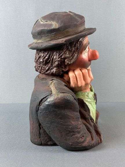 Emmett Kelly Jr. Esco Like Chalkware Statue - Matthew Bullock Auctioneers