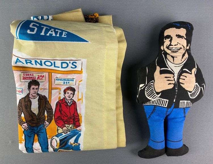 Group of 2 Happy Days Items - Matthew Bullock Auctioneers