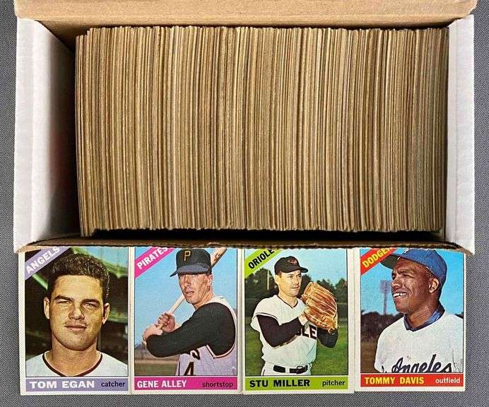Box of 325 - 1966 Topps Baseball Cards - Matthew Bullock Auctioneers