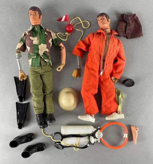 Pair Of GI Joe Bionic Figures And Accessories - Matthew Bullock Auctioneers
