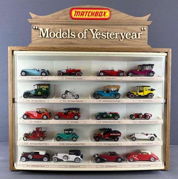 Matchbox Models of Yesteryear Display-Full - Matthew Bullock Auctioneers