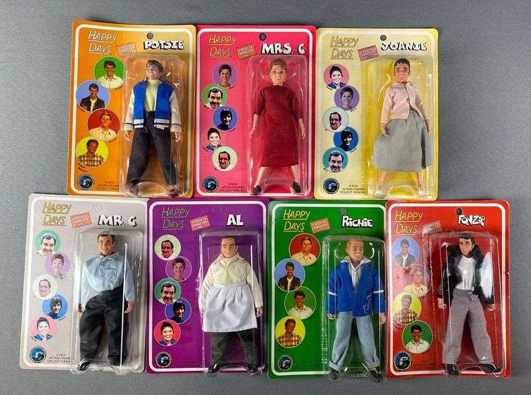 Group of 7 Assorted Happy Days Action Figures - Matthew Bullock Auctioneers