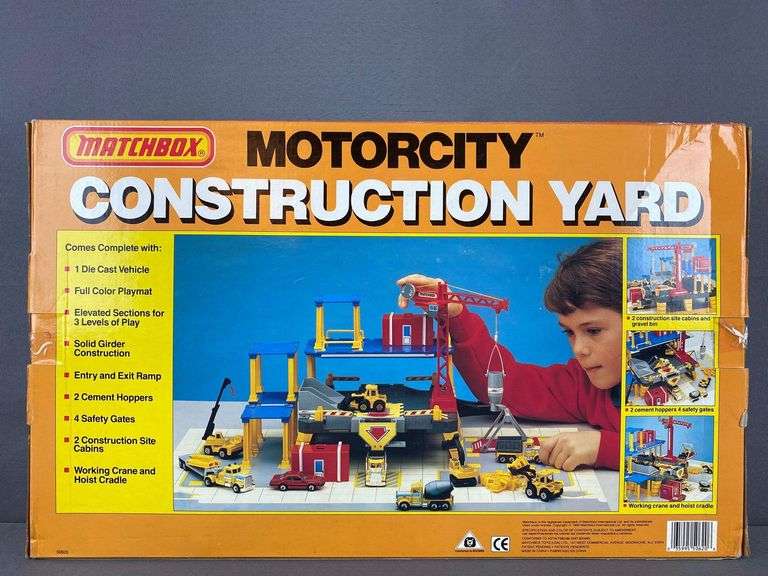 Matchbox Motorcity Construction Yard - Matthew Bullock Auctioneers