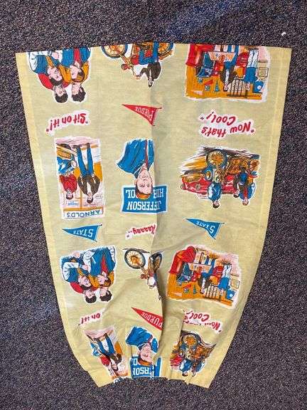 Group of 2 Happy Days Items - Matthew Bullock Auctioneers