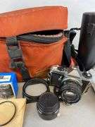 Group of 9 Assorted Camera Items - Matthew Bullock Auctioneers