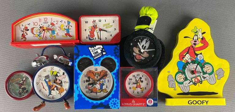 Group of 8 Assorted Disney Goofy Clocks - Matthew Bullock Auctioneers