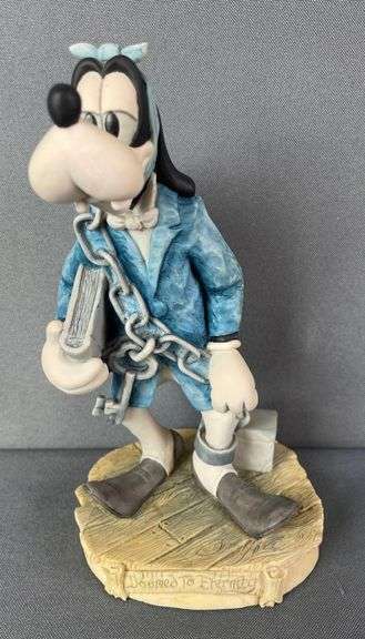 Disney Mickeys Christmas Carol Goofy Bob Cratchet Figurine - Matthew ...