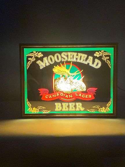 Moosehead Beer Light-Up Advertising Mirror - Matthew Bullock Auctioneers