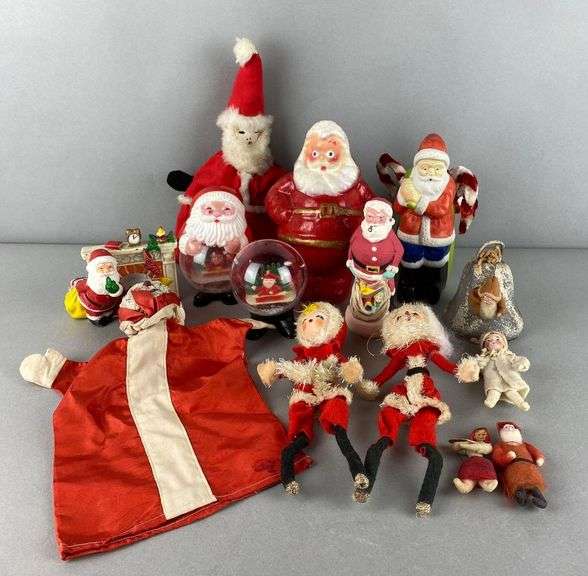 Group of Assorted Vintage Santa Claus Figures - Matthew Bullock Auctioneers