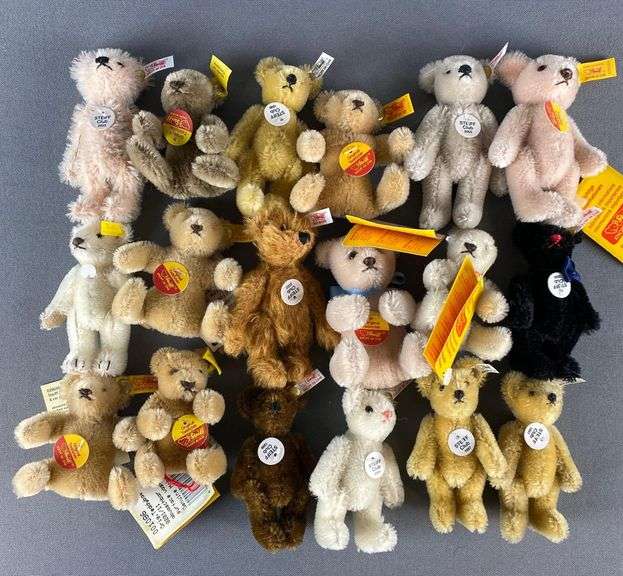 Group of 18 Assorted Steiff Teddy Bears - Matthew Bullock Auctioneers