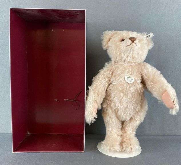 Limited Edition Steiff Rose Teddy Bear - Matthew Bullock Auctioneers