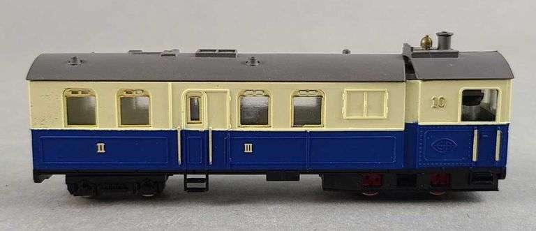 Egger-Bahn HOe passenger train - Matthew Bullock Auctioneers