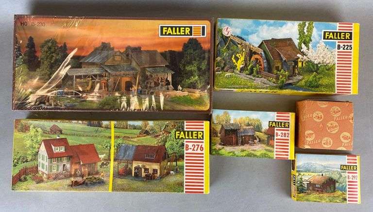 Group of 6 Faller Model Kits - Matthew Bullock Auctioneers