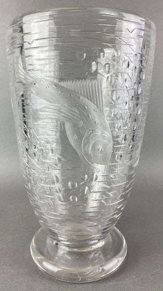 Stuart Glass Etched Glass Vase - Matthew Bullock Auctioneers