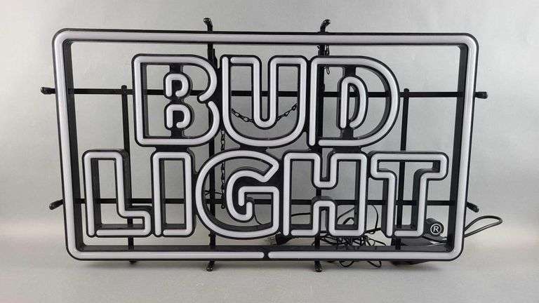 Bud Light LED Neon Advertising Sign - Matthew Bullock Auctioneers