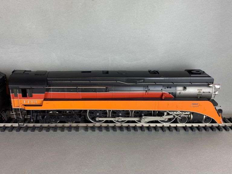 Southern Pacific Daylight 4449 GS4 4-8-4 Locomotive and Tender ...