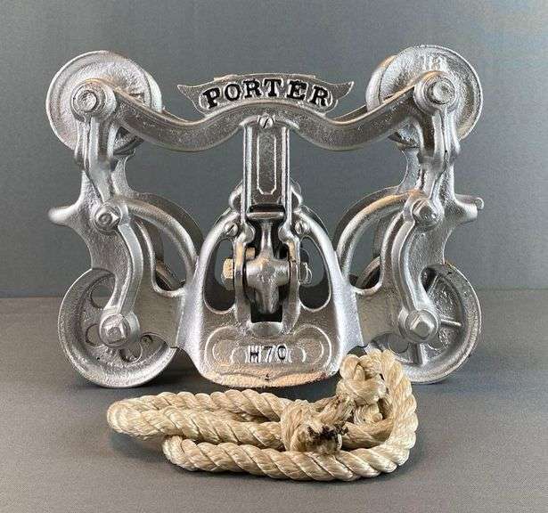 Porter Cast Iron Hay Trolley/Pulley - Matthew Bullock Auctioneers