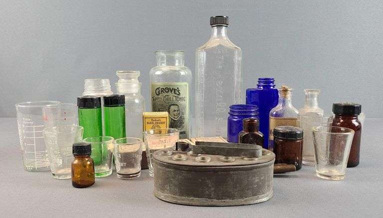 Group of Medicine Bottles and more items - Matthew Bullock Auctioneers