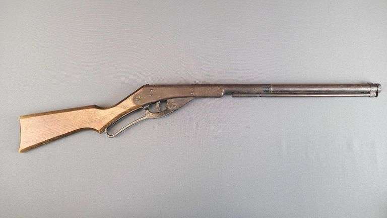 Daisy Red Ryder Carbine BB Gun - Matthew Bullock Auctioneers
