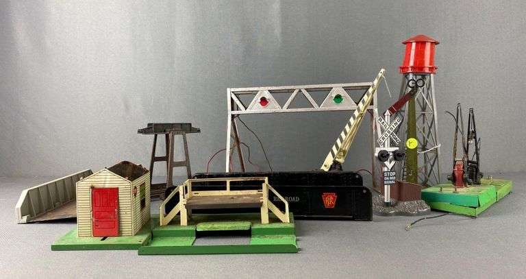 Group of 11 Assorted Train Track Items - Matthew Bullock Auctioneers