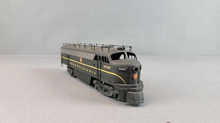 Red Ball Ho Scale Brass Diesel Locomotive - Matthew Bullock Auctioneers