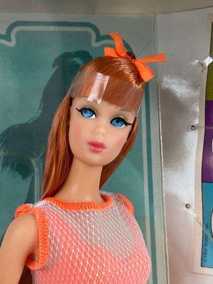 Mattel Twist N Turn Barbie Fashion Doll - Matthew Bullock Auctioneers