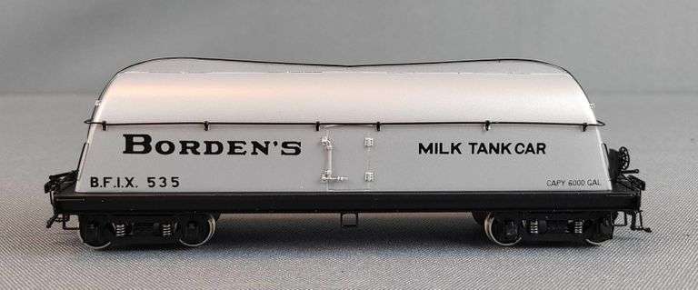Precision Scale HO Scale Milk Tank Car - Matthew Bullock Auctioneers